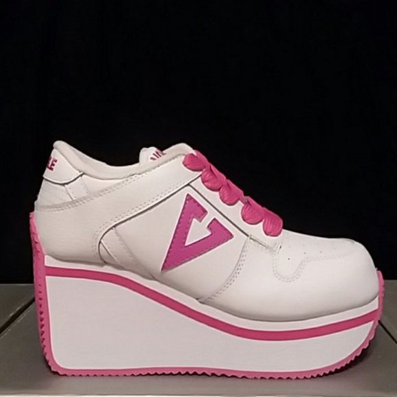 Volatile | Shoes | Iso Volatile White Pink Sneakers Size 959 | Poshmark